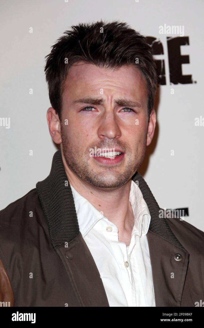 30 Sep 2011 - Los Angeles, CA - Chris Evans arrives to the launch of ...