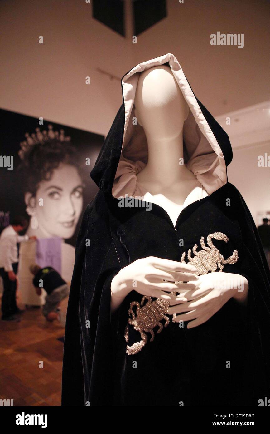 10 October 2011 - Los Angeles, CA - A Tiziani Black Velvent 'Scorpio ...