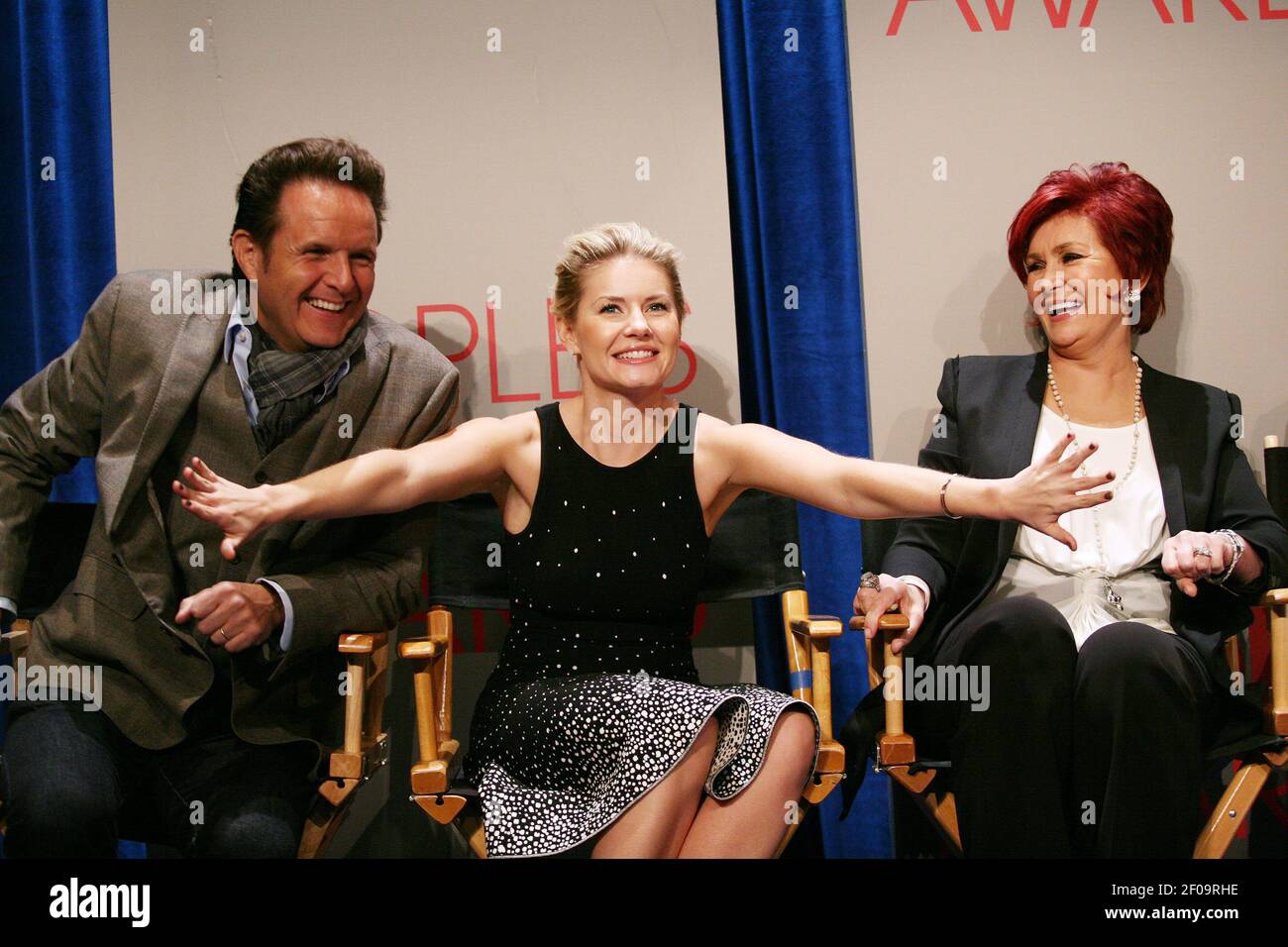 08 November 2011 - Beverly Hills, CA -Mark Burnett, Elisa Cuthbert and ...