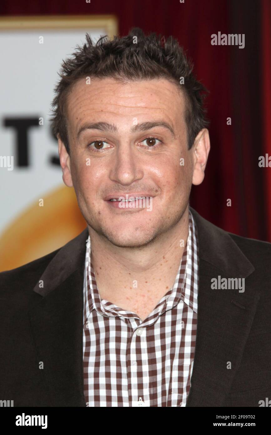 12 November 2011 - Hollywood, CA - Jason Segal arrives to the premiere ...