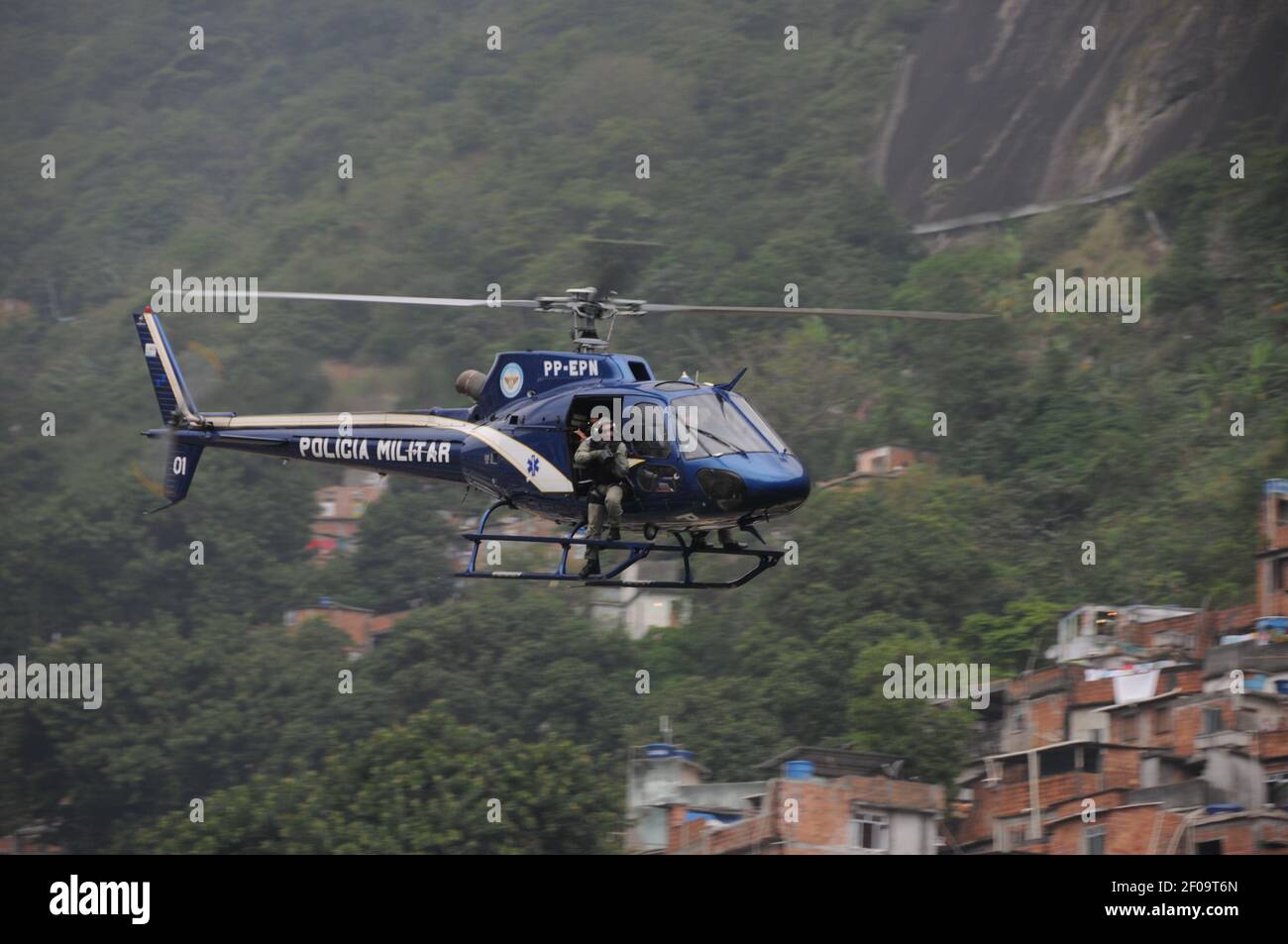 13 November 2011 - Rio de Janeiro, Brazil - Soldiers of BOPE squad ...