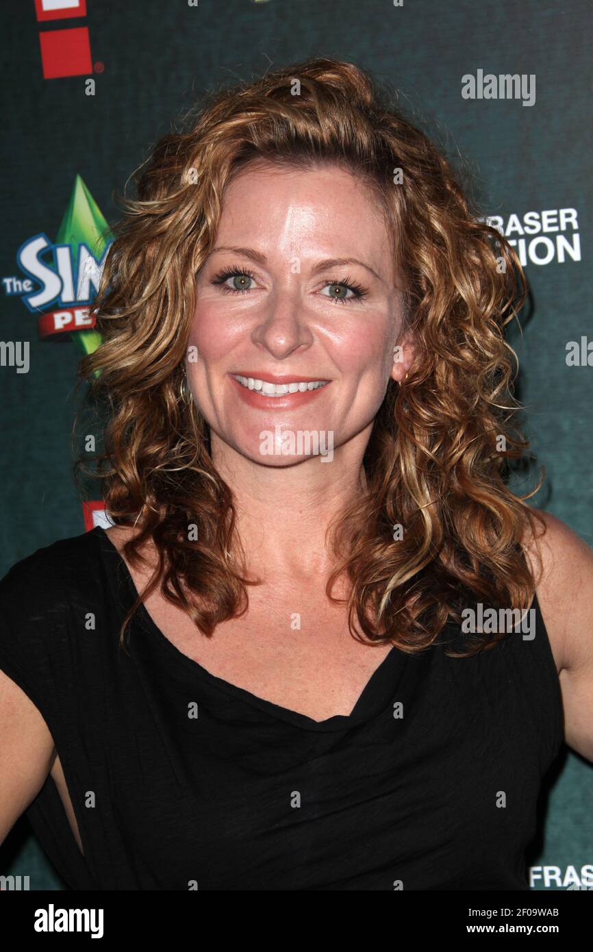 19 November 2011 - Hollywood, CA - Sarah Colonna arrives to the Variety ...