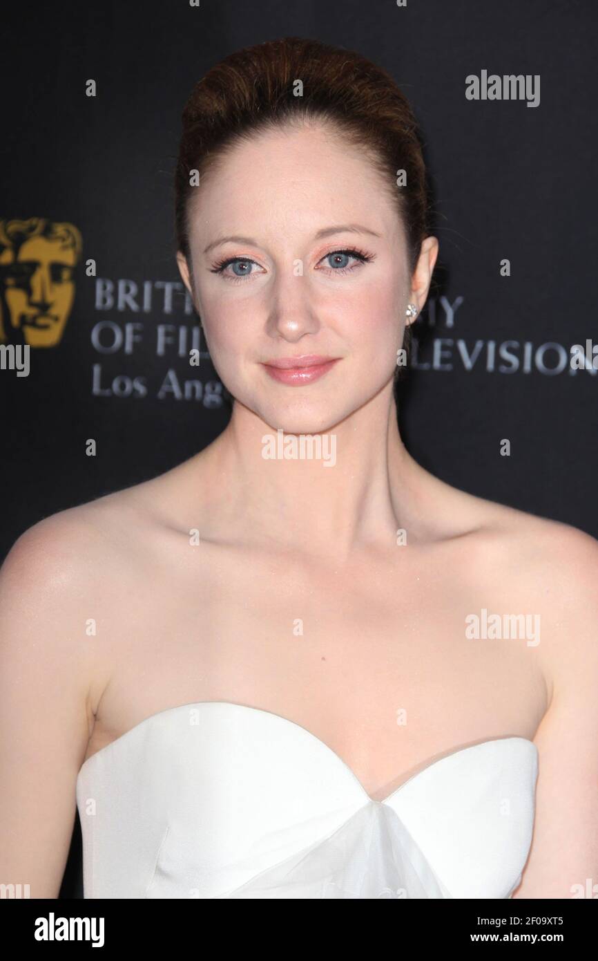 30 November 2011 - Beverly Hills, CA - Andrea Riseborough arrives to ...