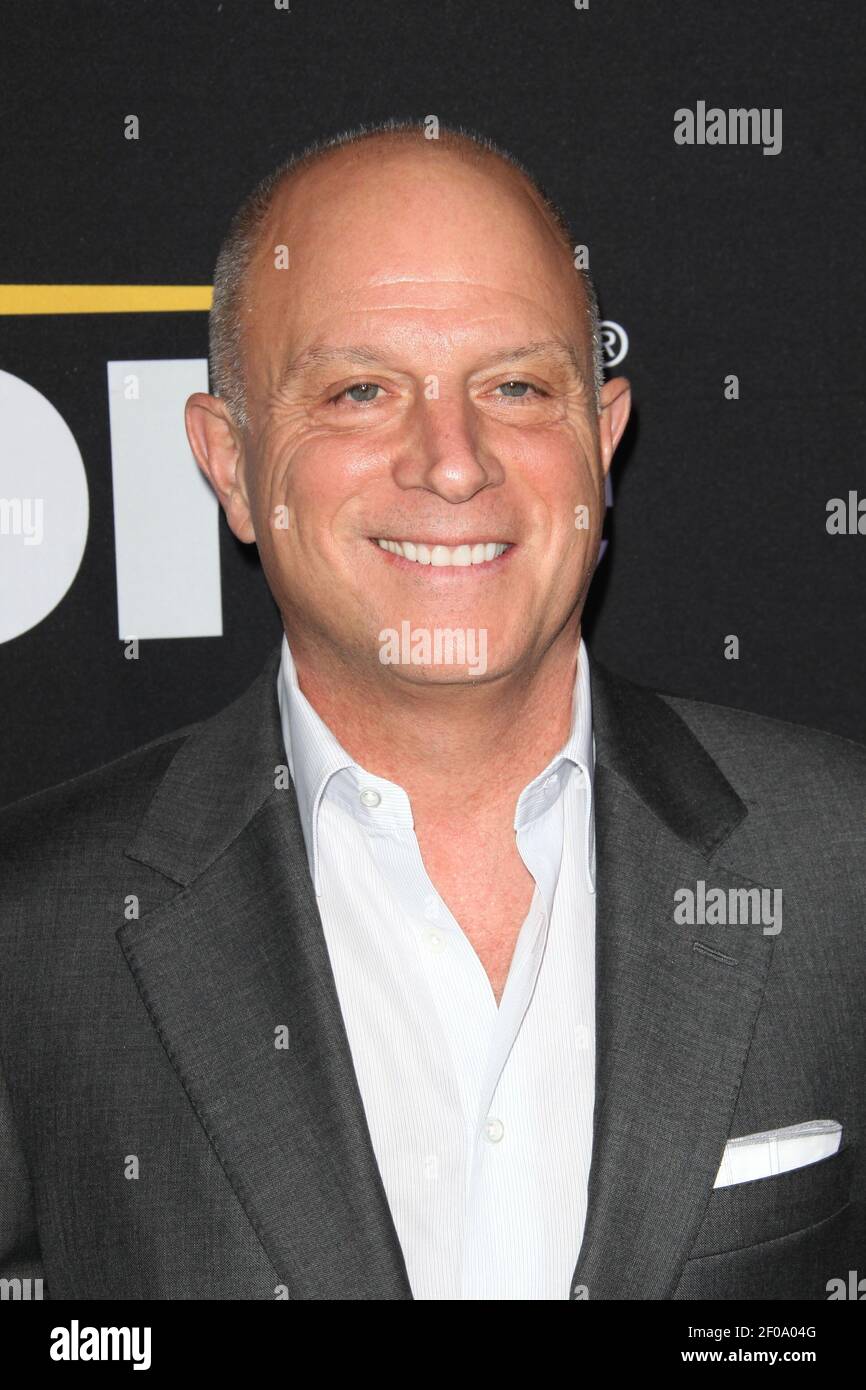 07 December 2011 - Los Angeles, CA - Chris Albrecht arrives to the ...