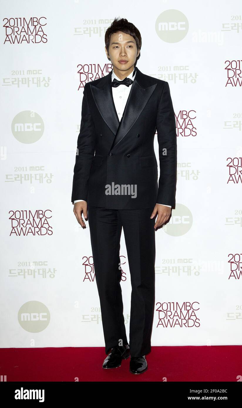 30 DECEMBER 2011 - GOYANG, SOUTH KOREA : South korean actor Ji Hyun-woo ...