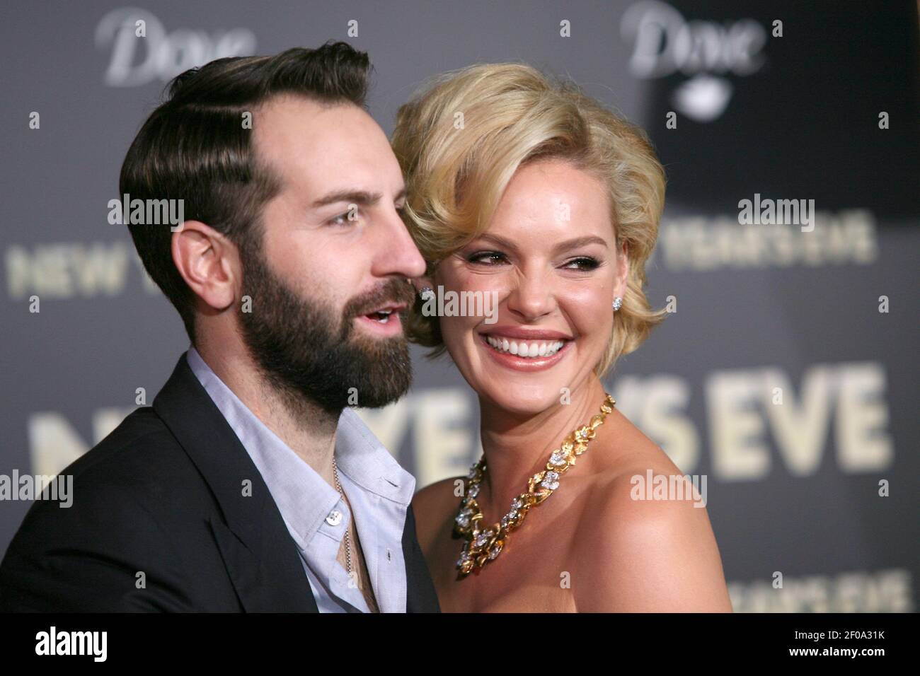 05 December 2011 - Hollywood, CA - Josh Kelley and Katherine Heigl ...