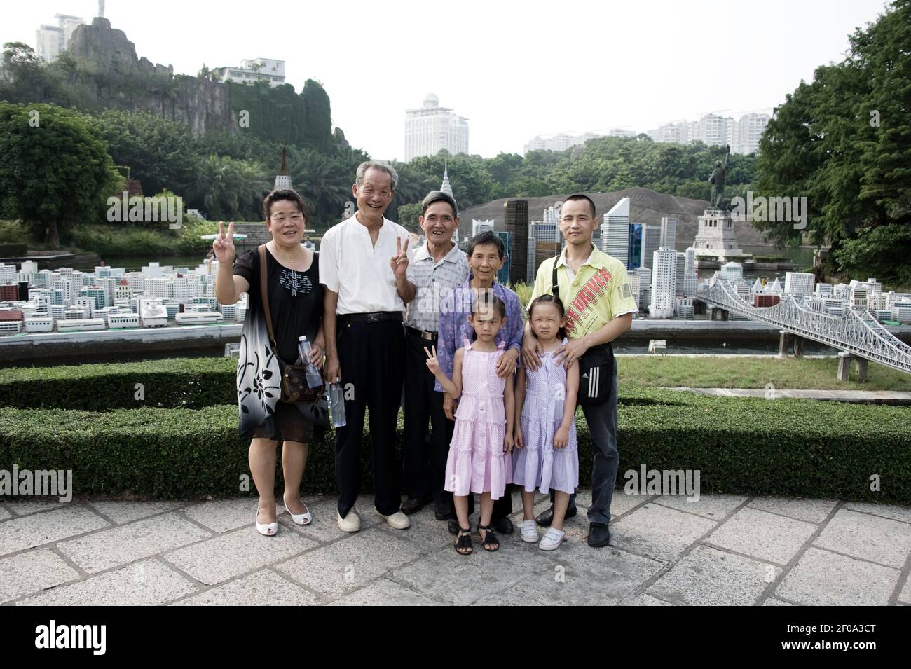 A Chinese family in front of New-York replica. (Photo by Raphael ...