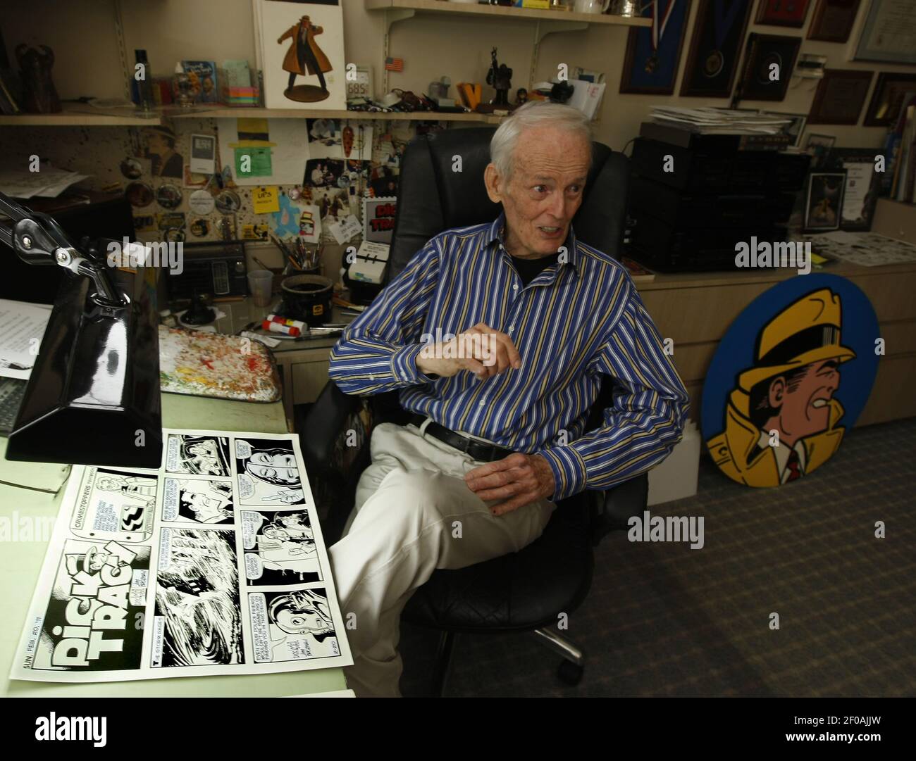 Artist/author Dick Locher, who has drawn the Dick Tracy comic strip ...