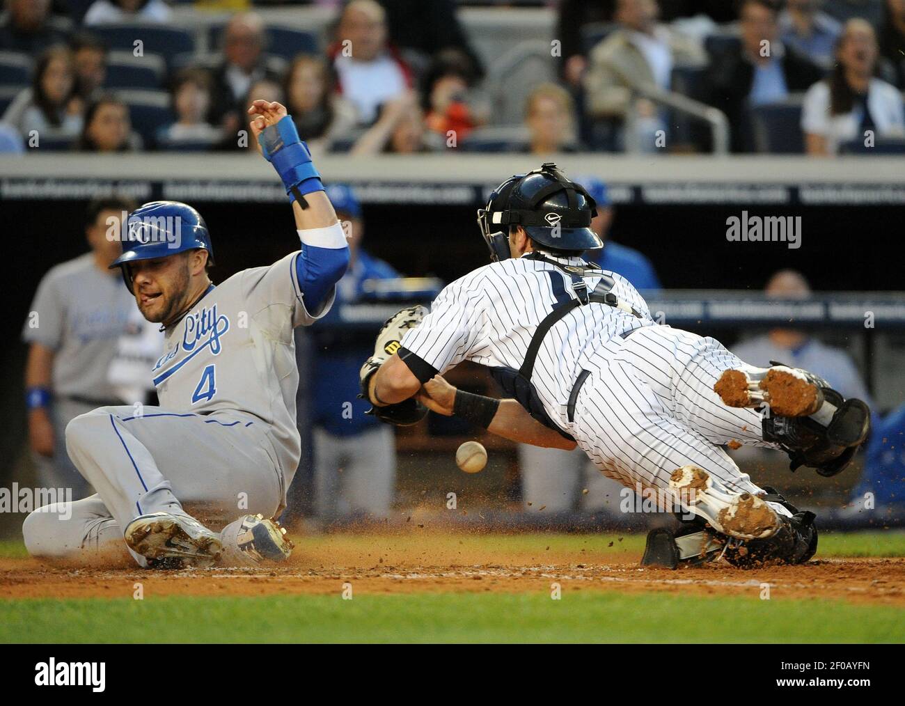 New York Yankees catcher Francisco Cervelli (17) drops the ball as he ...