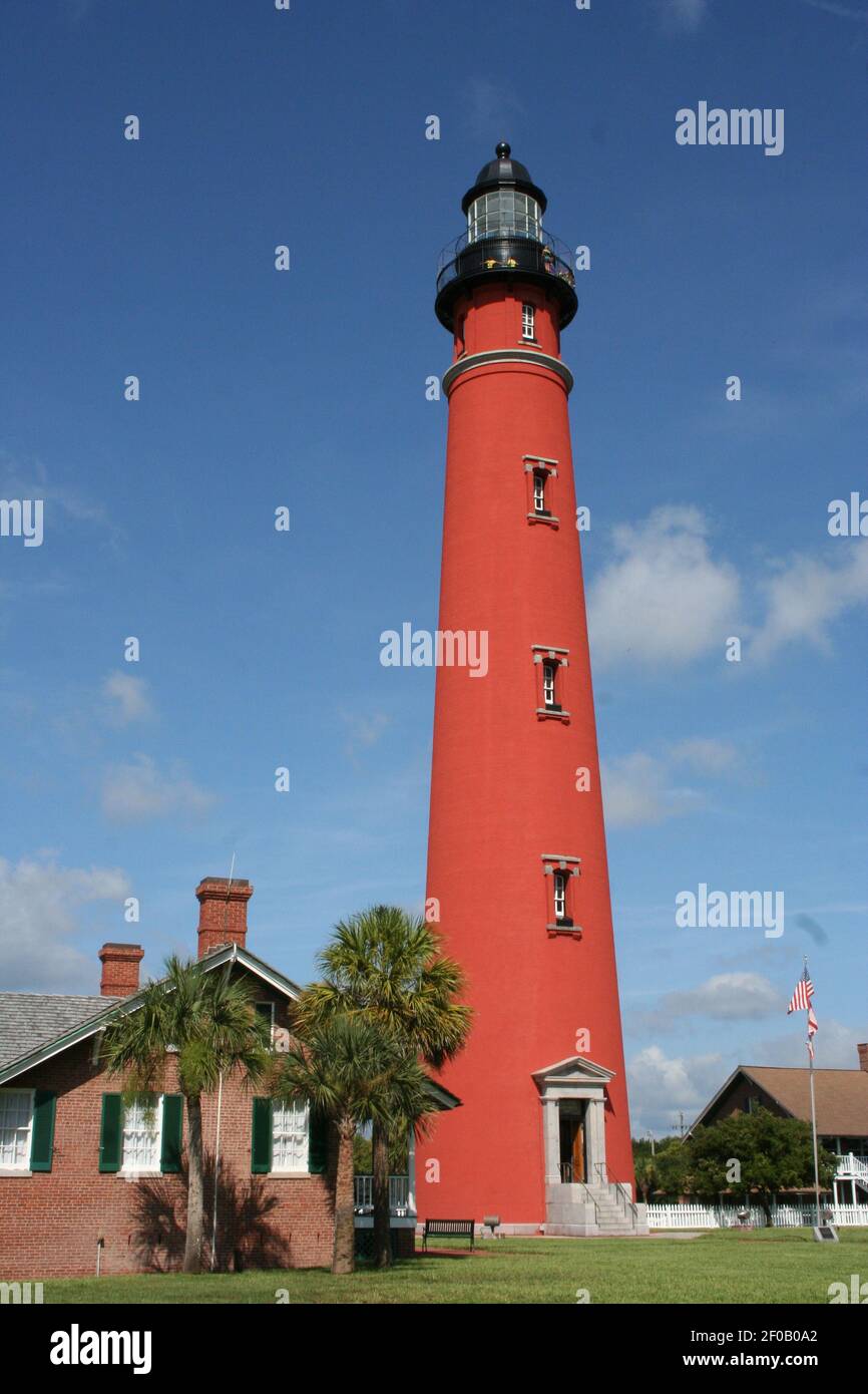 The Ponce de Leon Inlet Light Station, Daytona Beach, Florida's tallest ...