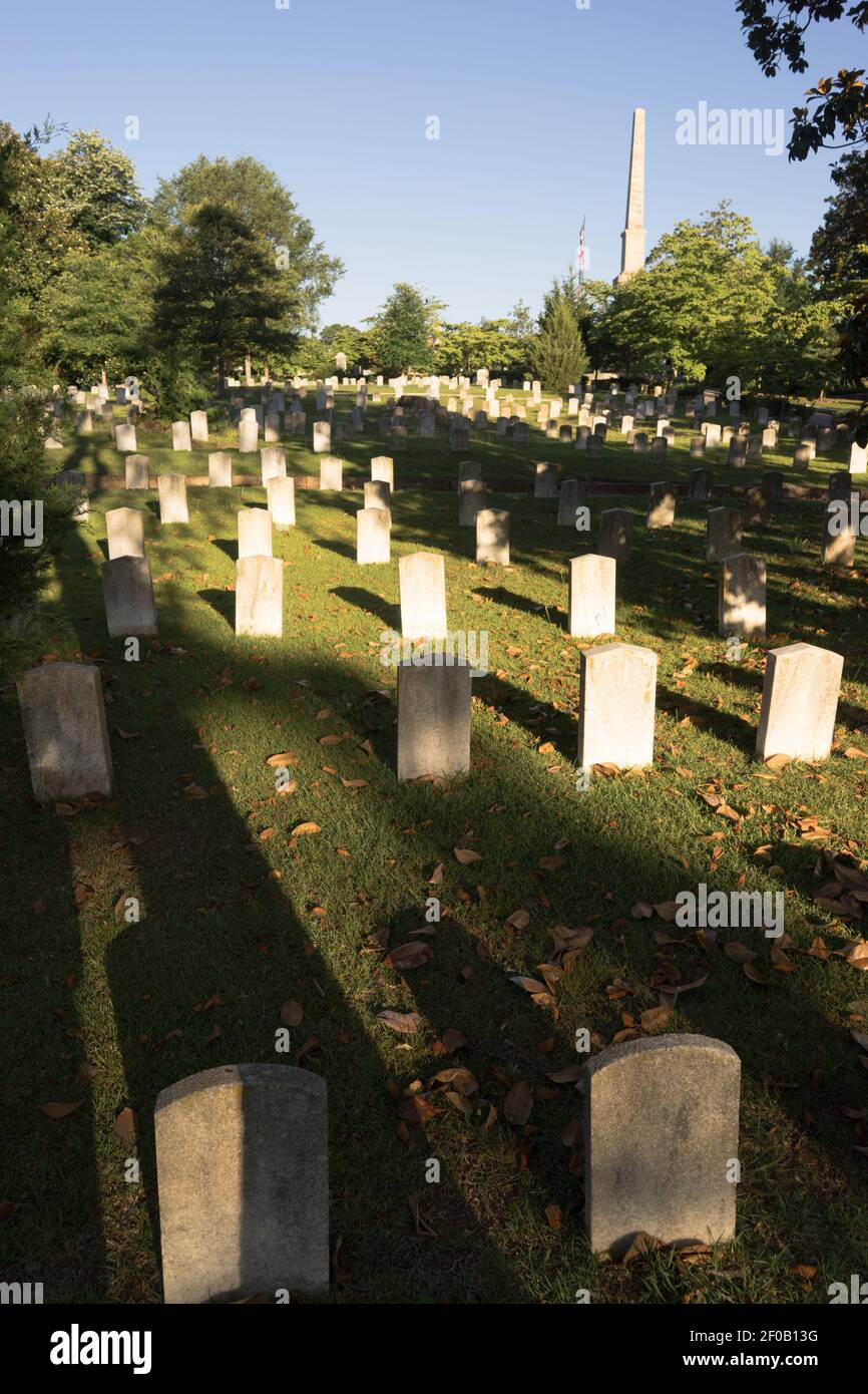 Historic atlanta cemetery hi-res stock photography and images - Alamy