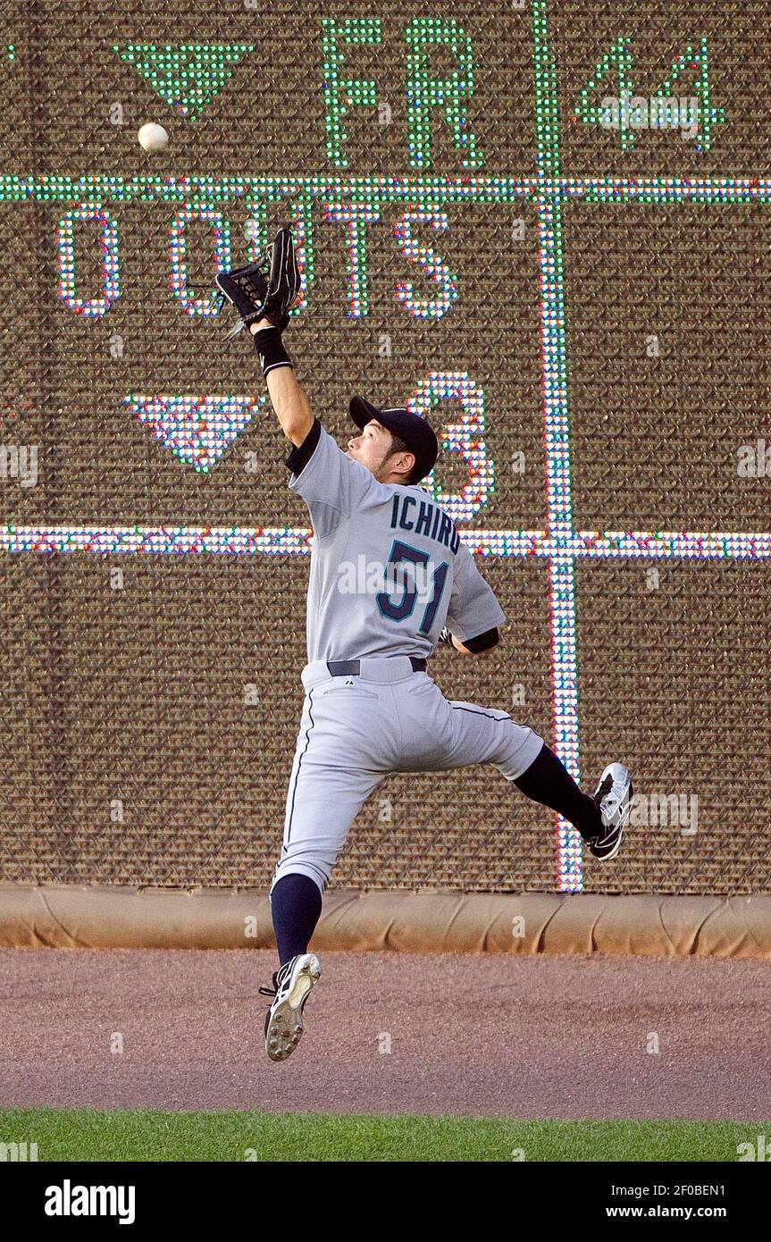 Ichiro Suzuki Catch