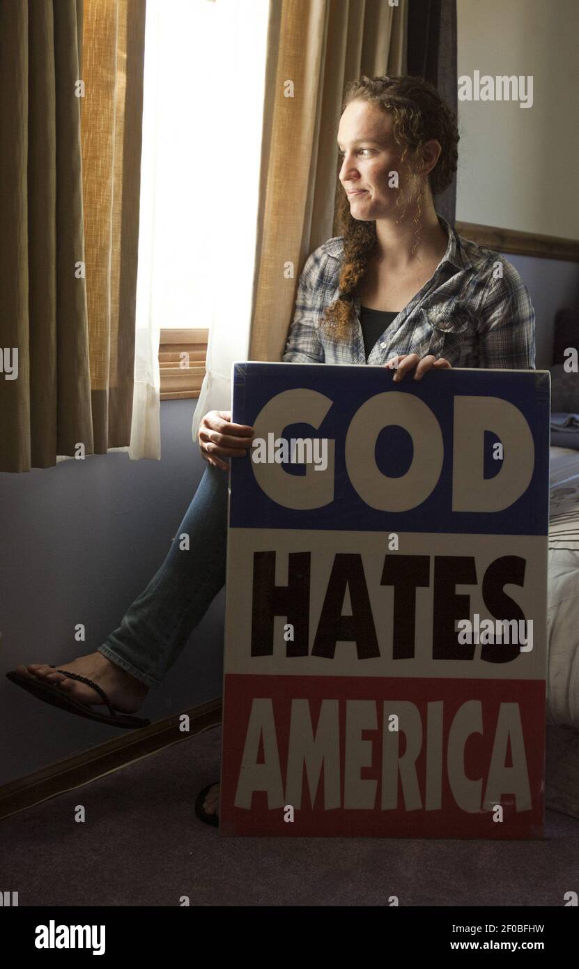 Megan Phelps-Roper, the granddaughter of fundamentalist preacher Fred ...