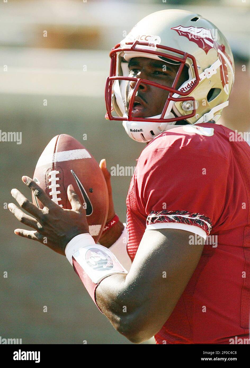 Florida State quarterback E.J. Manuel warms up before the game against ...