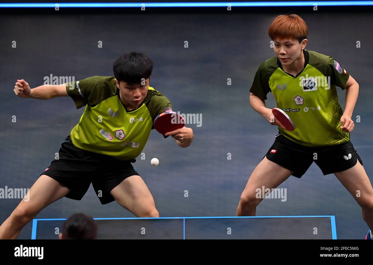Doha. 6th Mar, 2021. Lin Yun-Ju (L) and Cheng I-Ching of Chinese Taipei ...