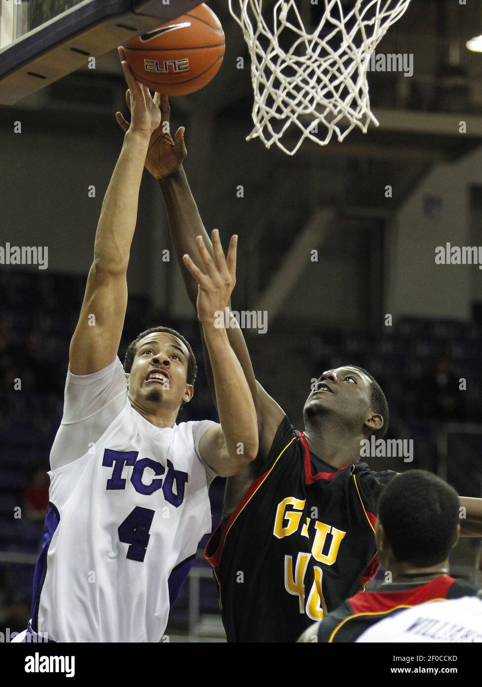 Texas Christian Horned Frogs forward Amric Fields (4) shoots a basket ...