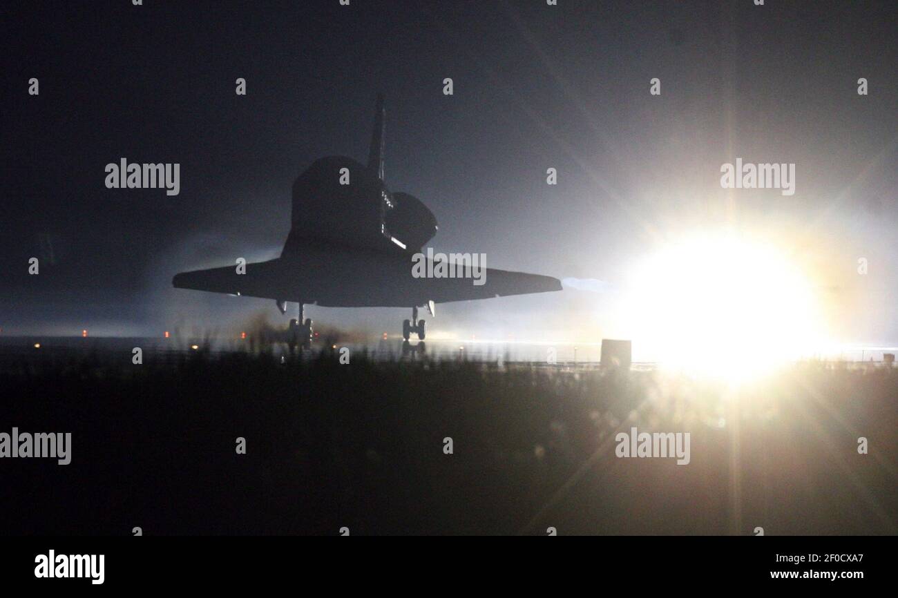 Space shuttle Atlantis, STS-135, lands at 5:57am EDT at the kennedy ...