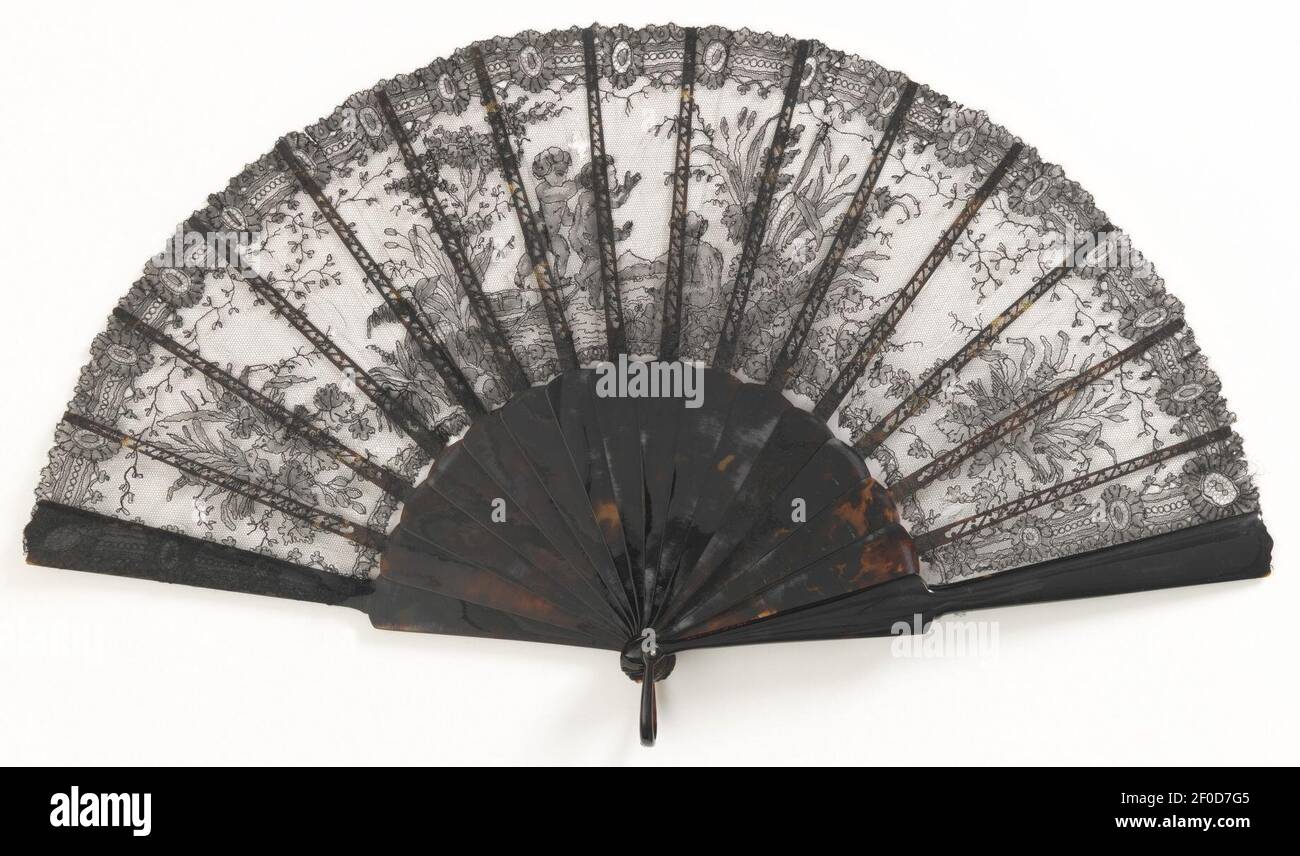 Pleated fan hi-res stock photography and images - Alamy