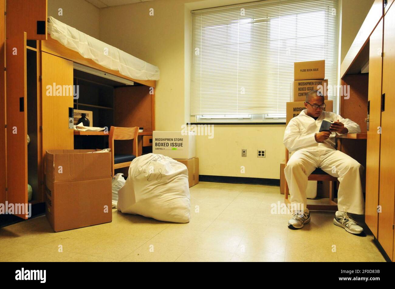 Reef points hi-res stock photography and images - Alamy