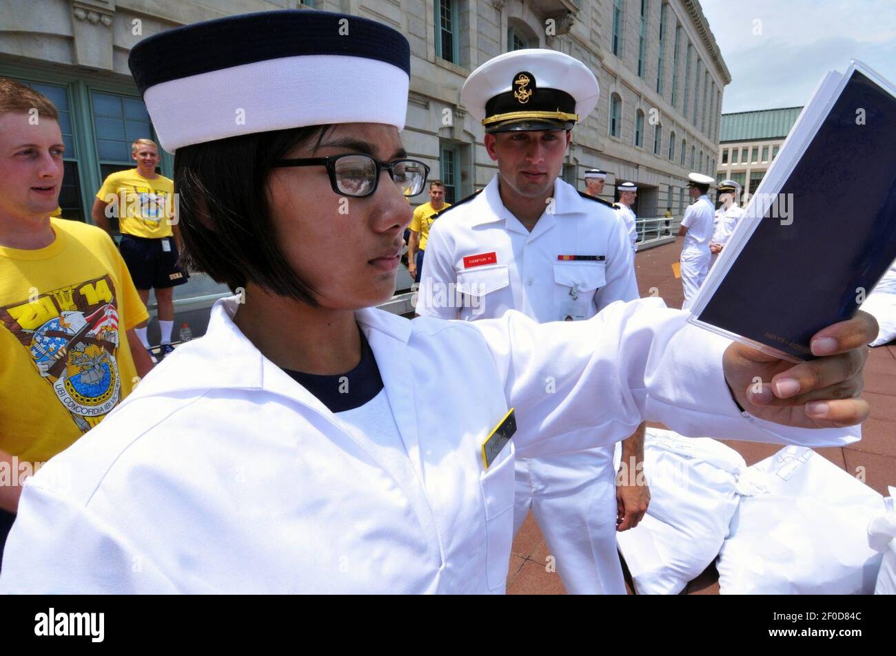 Reef points hi-res stock photography and images - Alamy