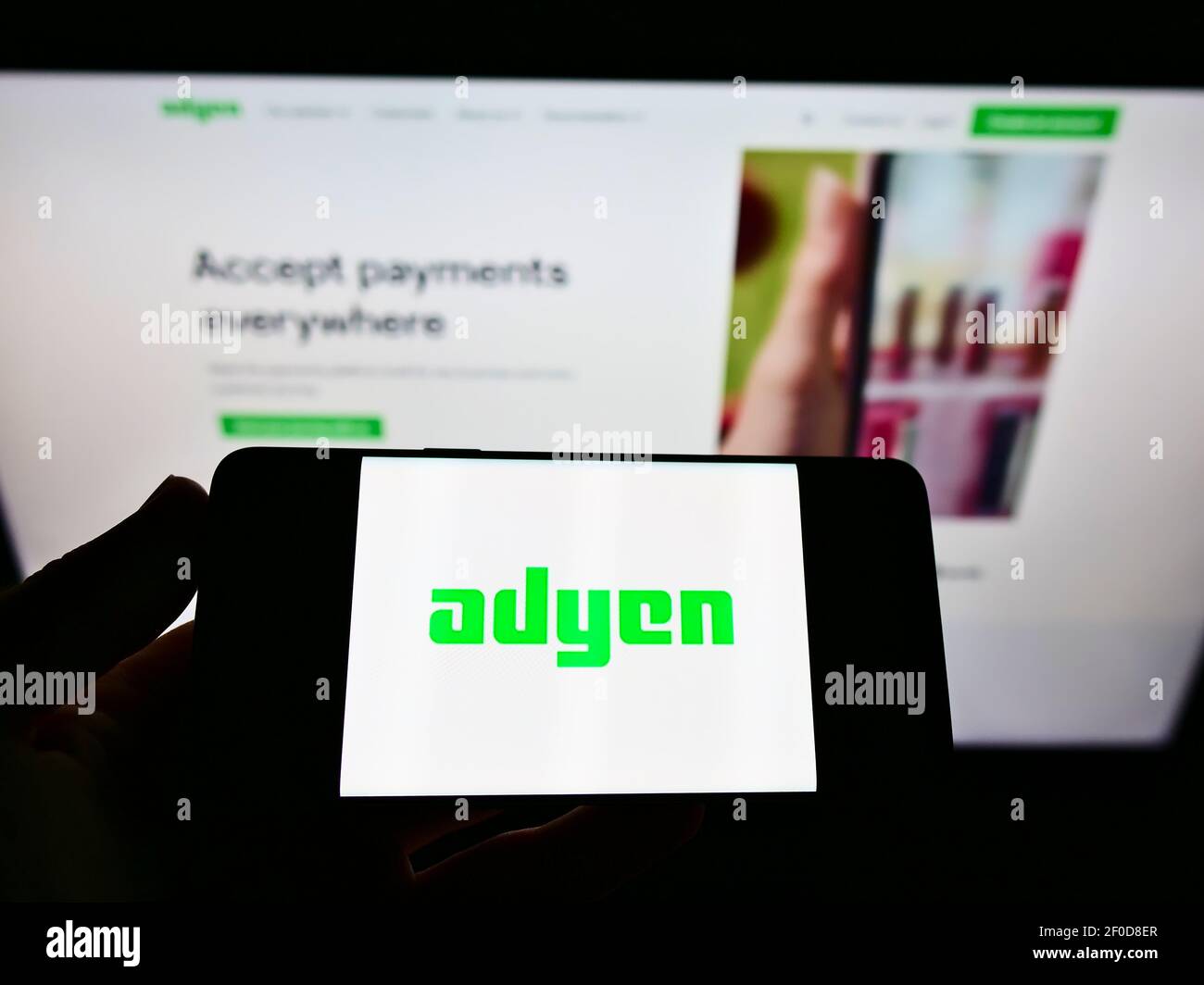 Adyen logo hi-res stock photography and images - Alamy