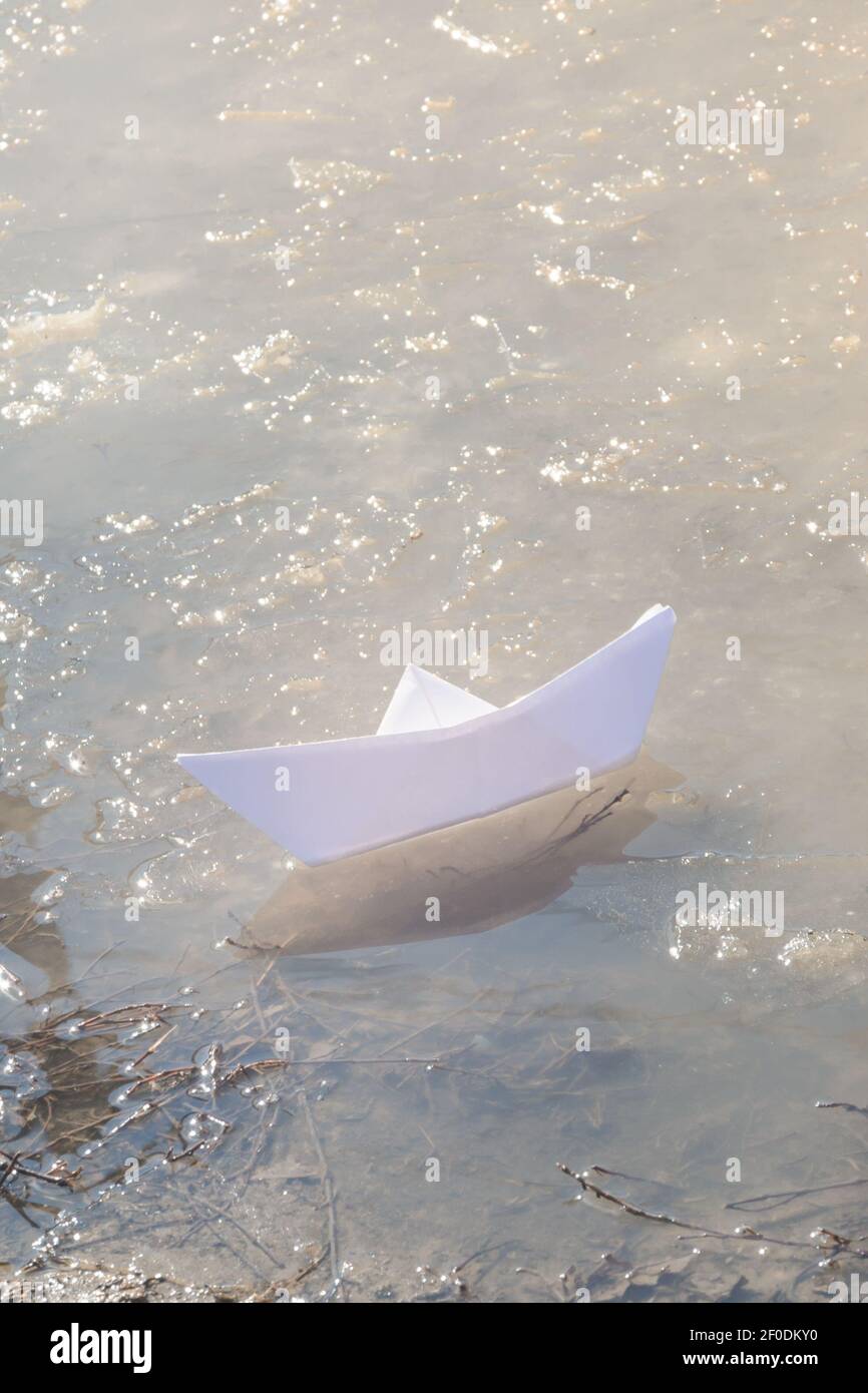 Puddle boat toy hi-res stock photography and images - Alamy