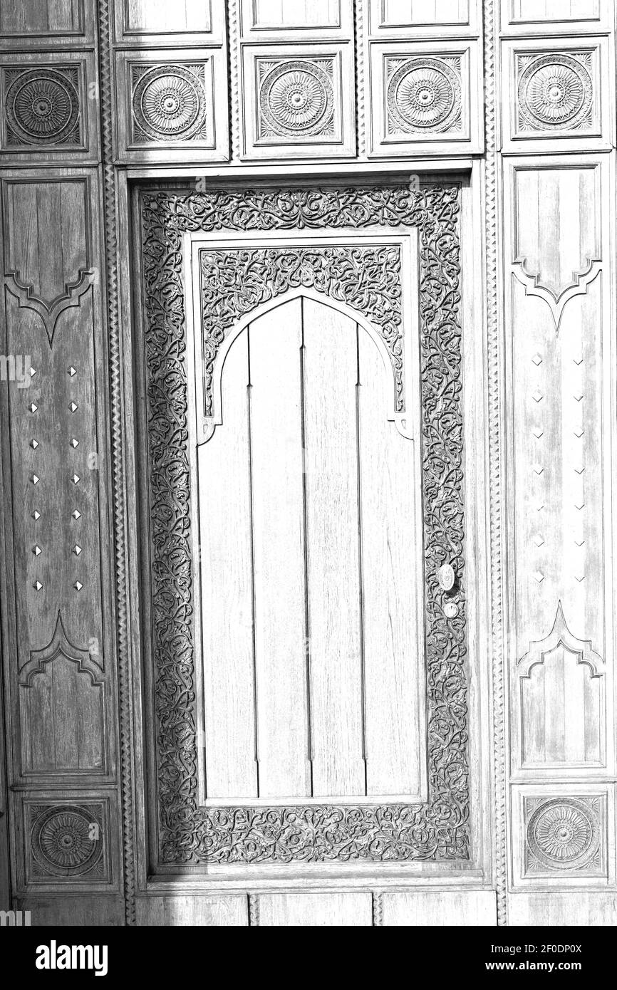 In oman old wooden door Stock Photo - Alamy