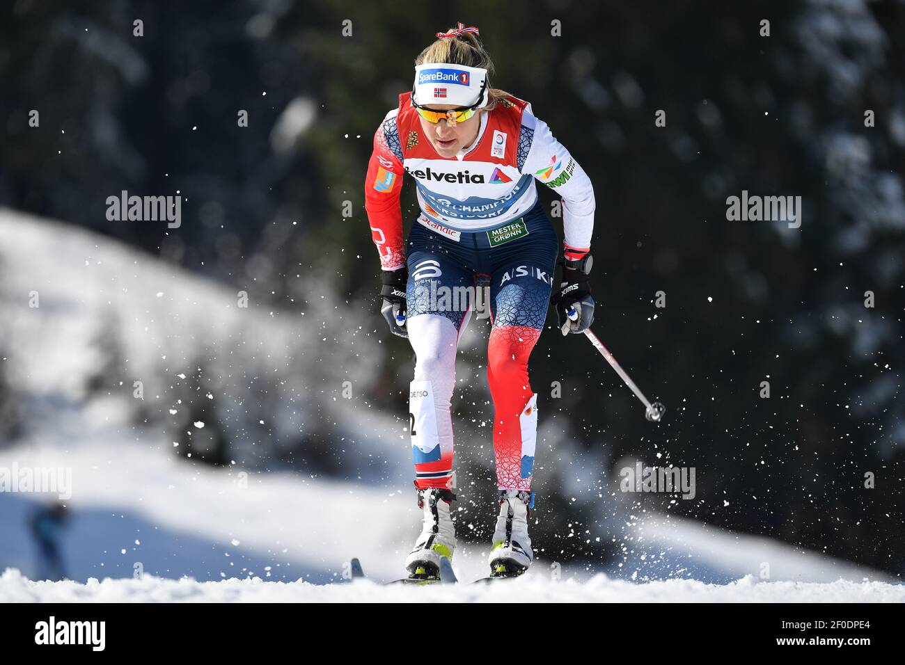 Womens body image in sport hi-res stock photography and images - Alamy