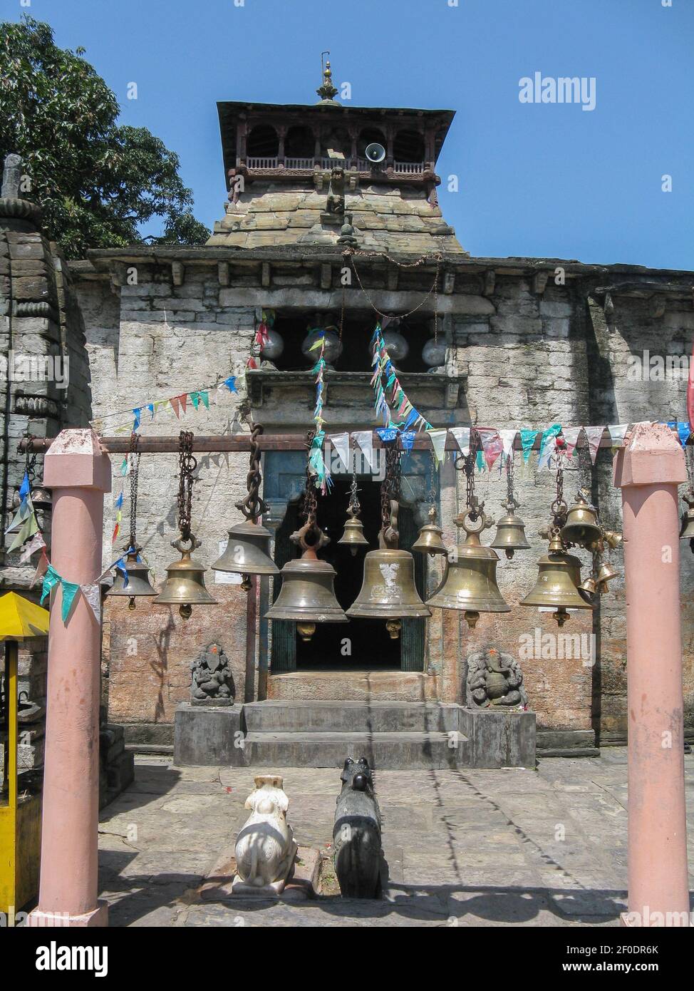 Temple types hi-res stock photography and images - Alamy