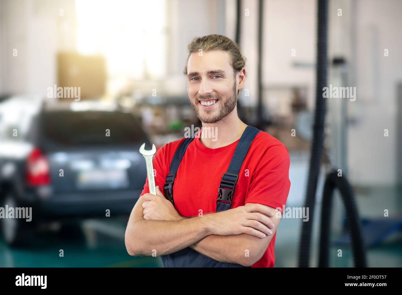 Motor mechanic hi-res stock photography and images - Alamy