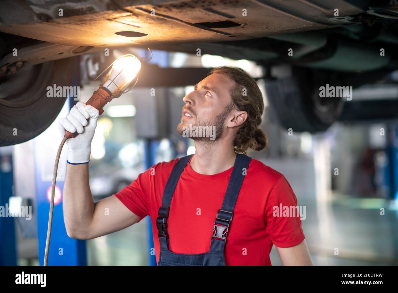 Raised car hi-res stock photography and images - Alamy