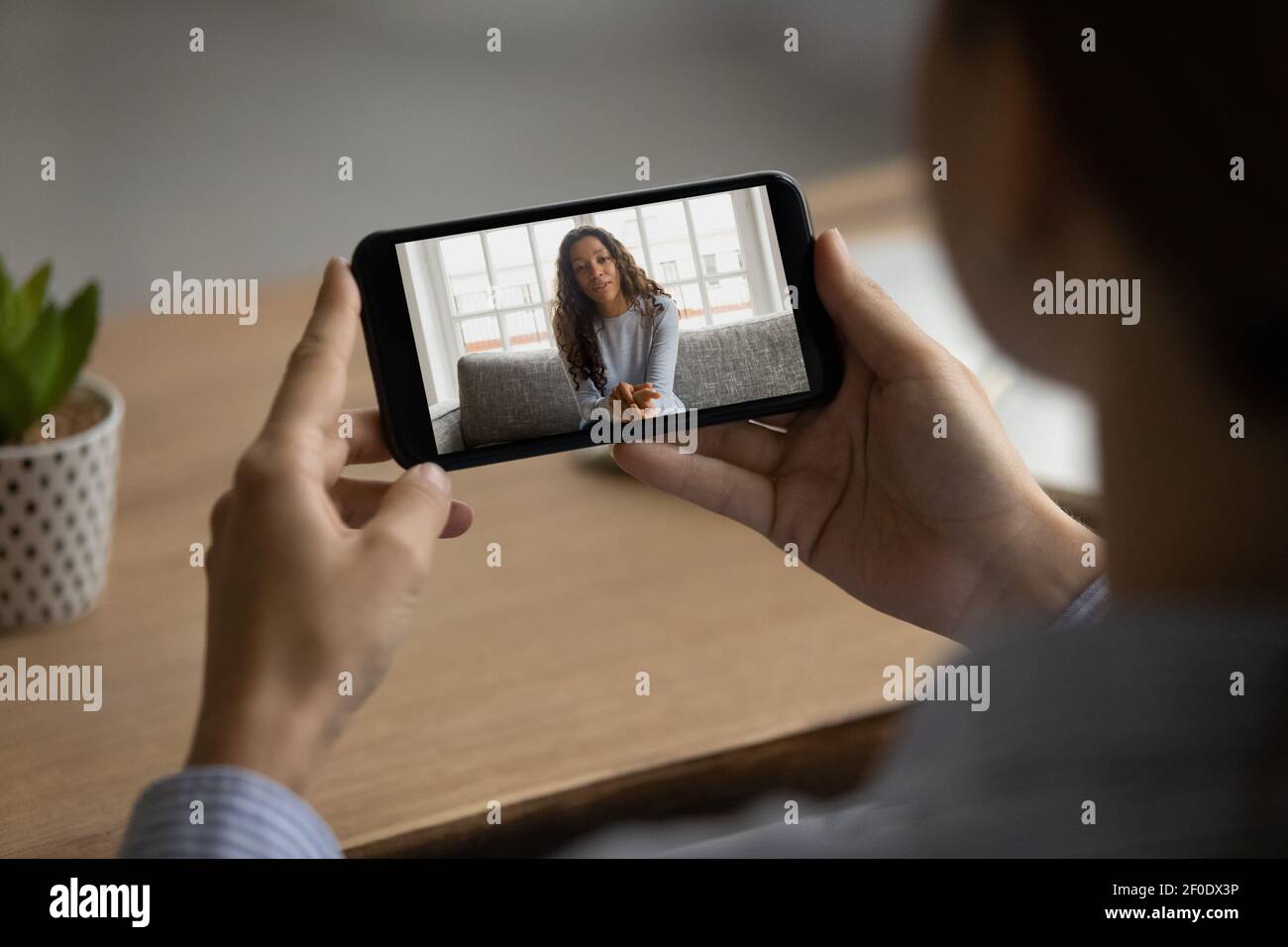 Virtual talk hi-res stock photography and images - Alamy