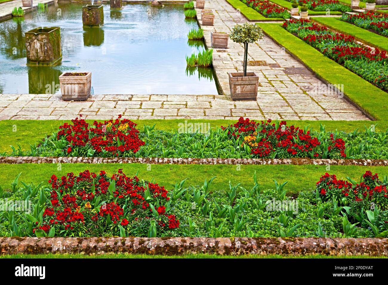 In london old garden Stock Photo - Alamy