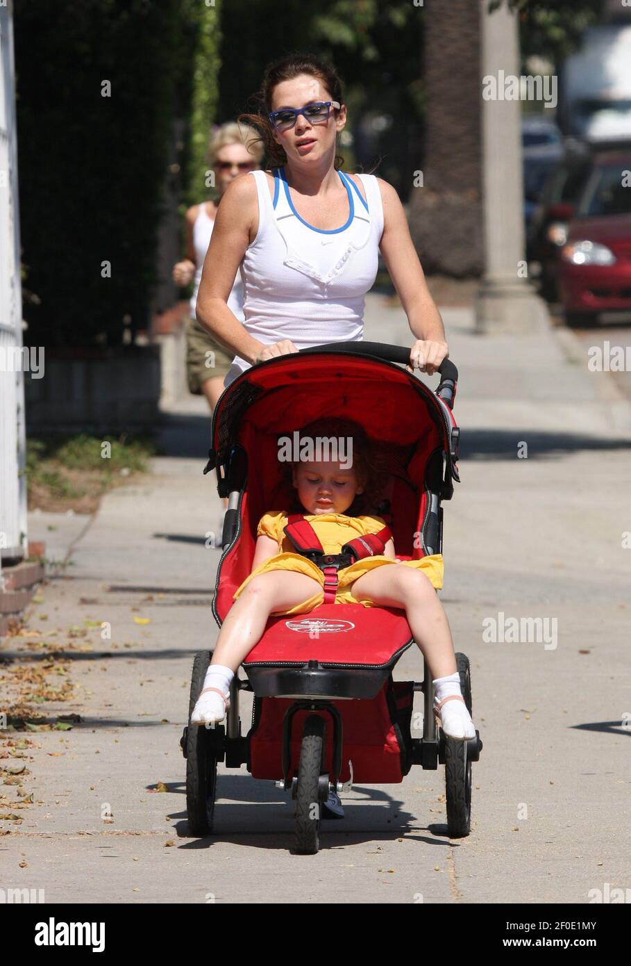 Anna friel and gracie friel hi-res stock photography and images - Alamy