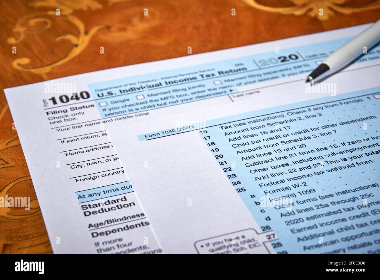US 1040 Tax Form Stock Photo - Alamy