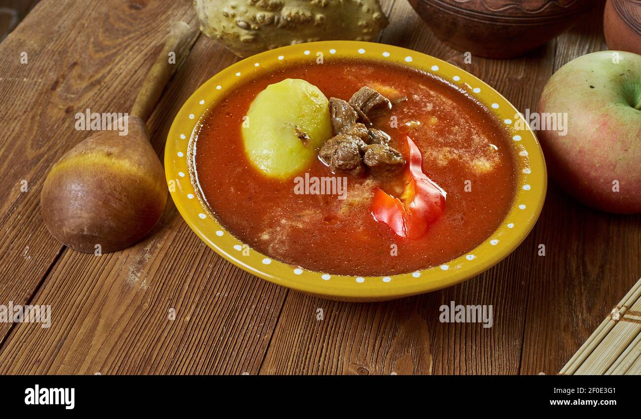 Csango Goulash - wonderfully balanced Hungarian Goulash in the style of ...