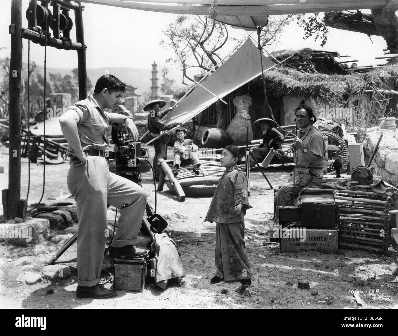 Chinese cinema hollywood Black and White Stock Photos & Images - Alamy
