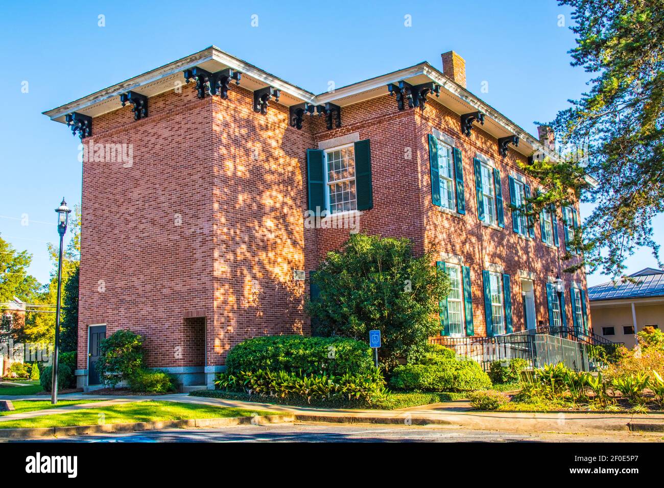 Appling, Ga / USA - 10 14 20: Columbia County Courthouse in Appling ...