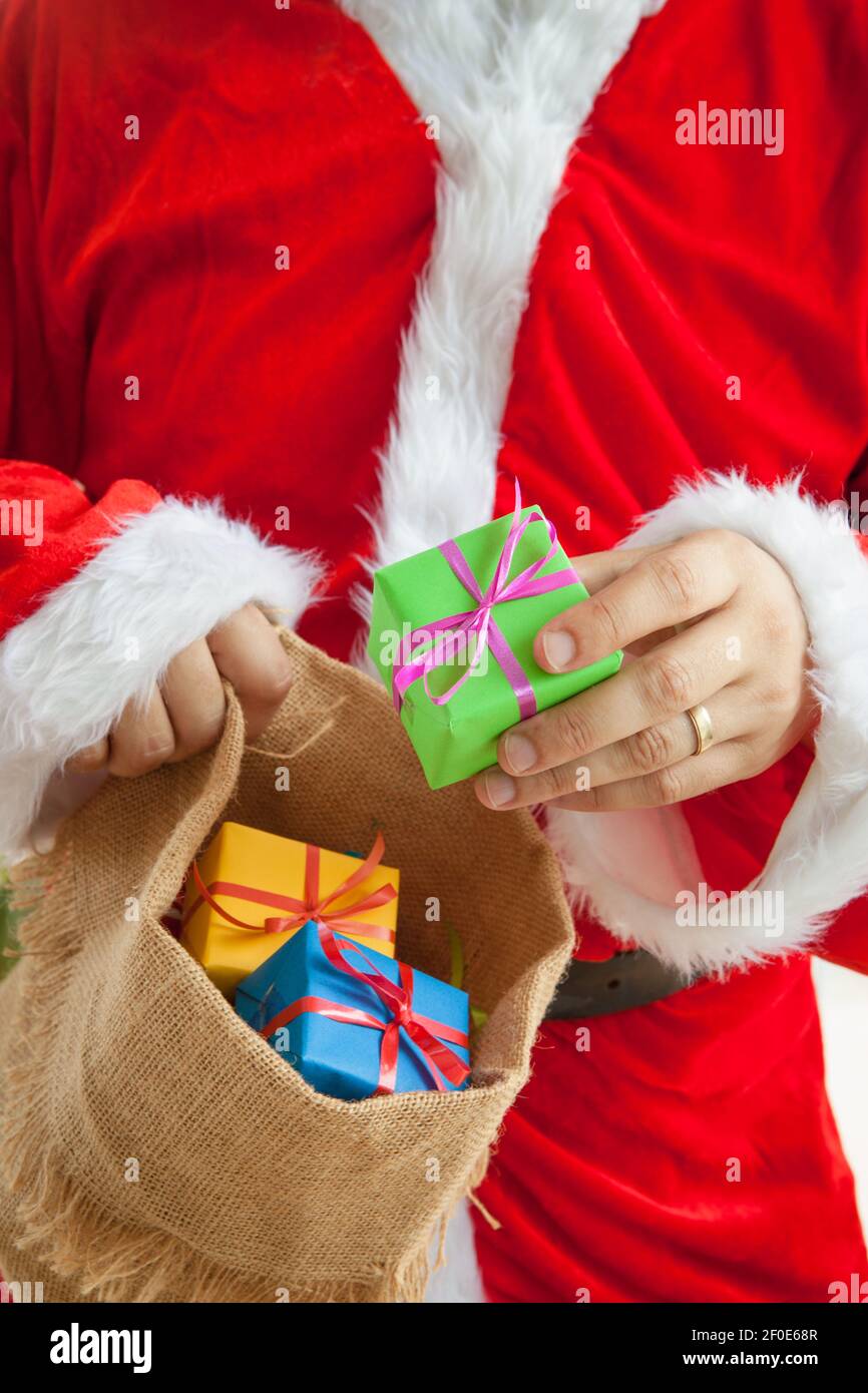 Santa out and about hi-res stock photography and images - Alamy