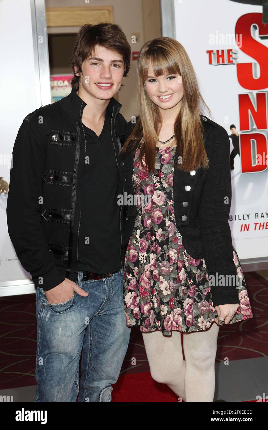 Gregg Sulkin And Debby Ryan