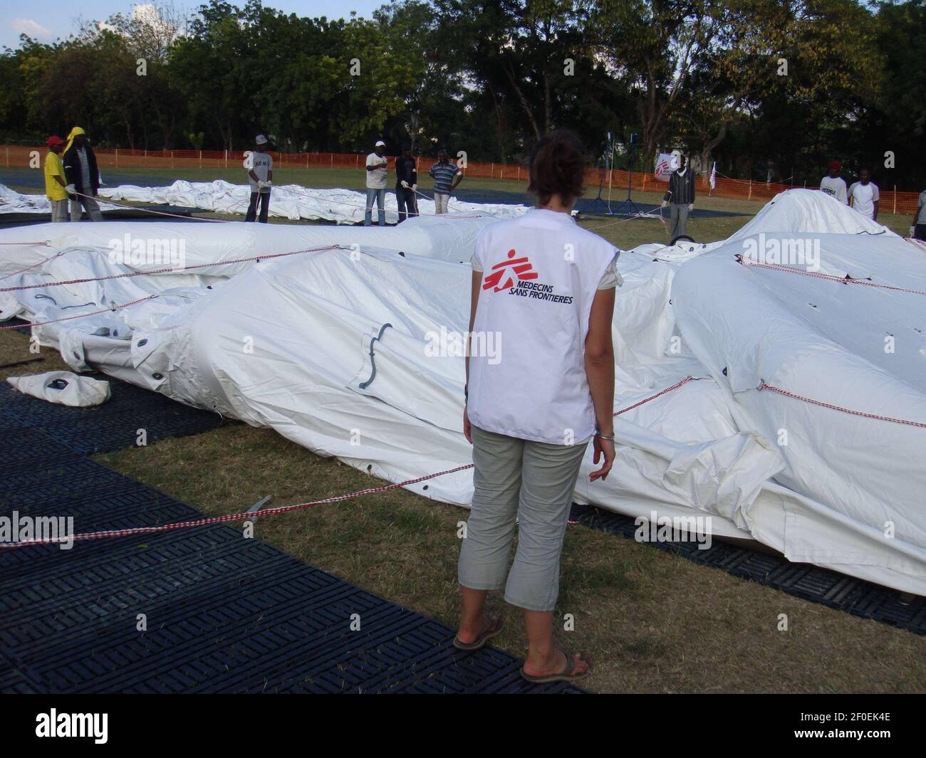 20 January 2010 - Port-au-Prince, Haiti - Doctors Without Borders ...