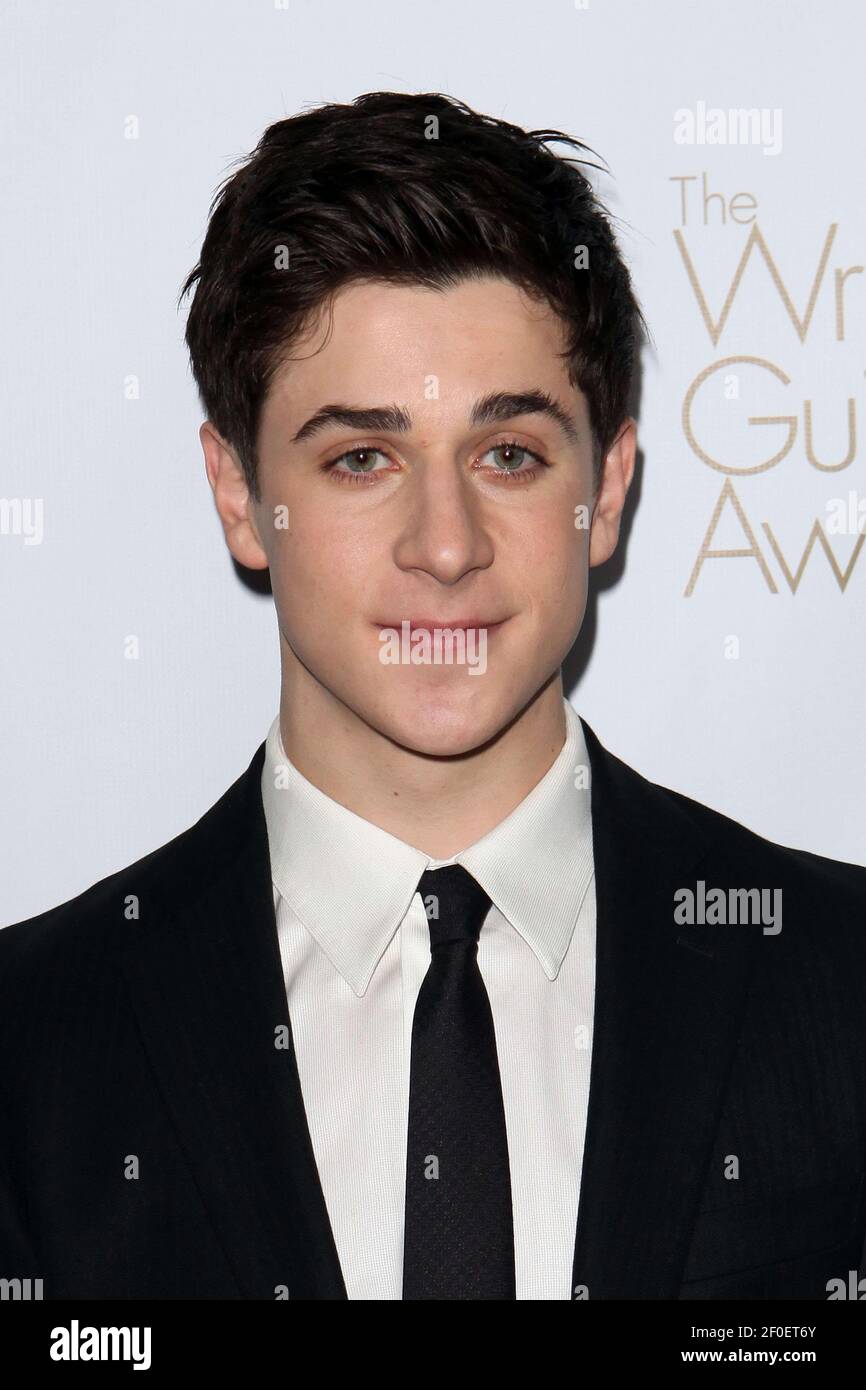 20 February 2010- Beverly Hills, California- Actor David Henrie arrives ...