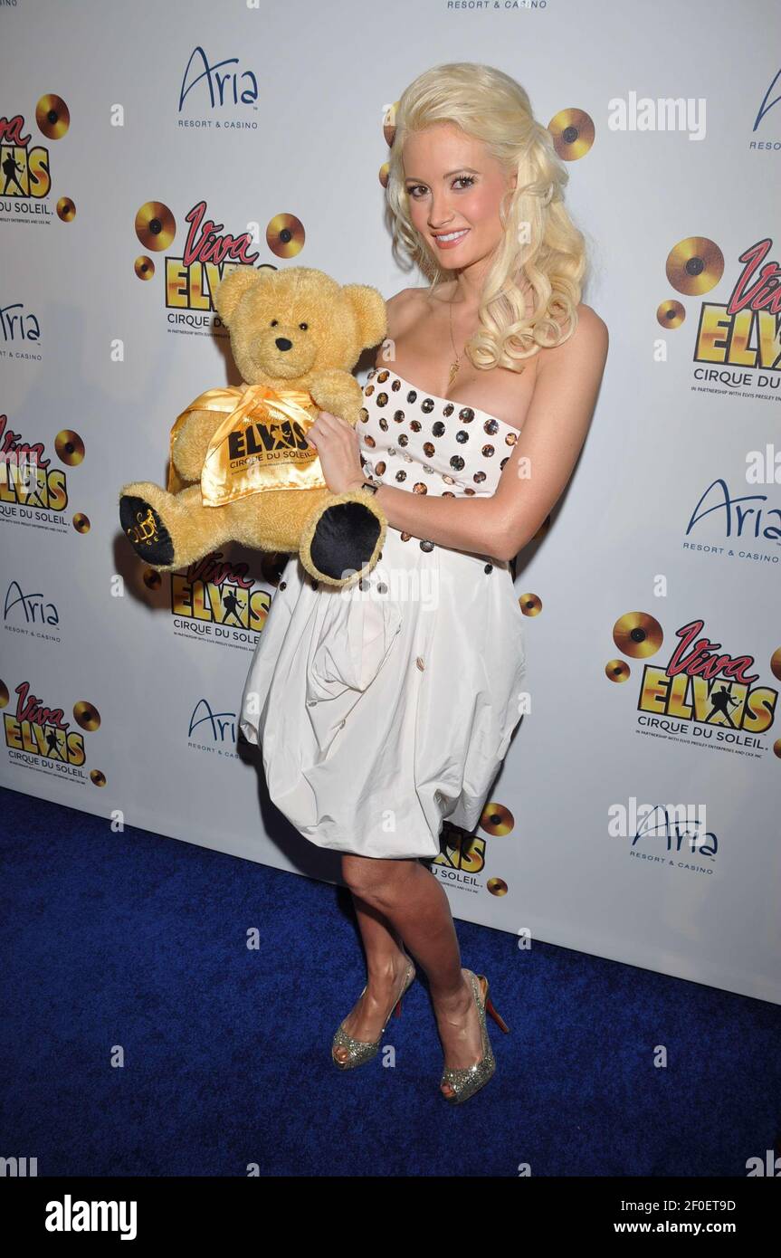 19 February 2010 - Las Vegas, NV - Holly Madison.Was on hand at the ...