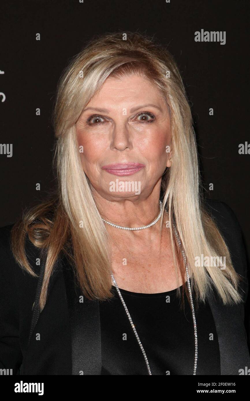 25 February 2010- Beverly Hills, California- Singer Nancy Sinatra ...