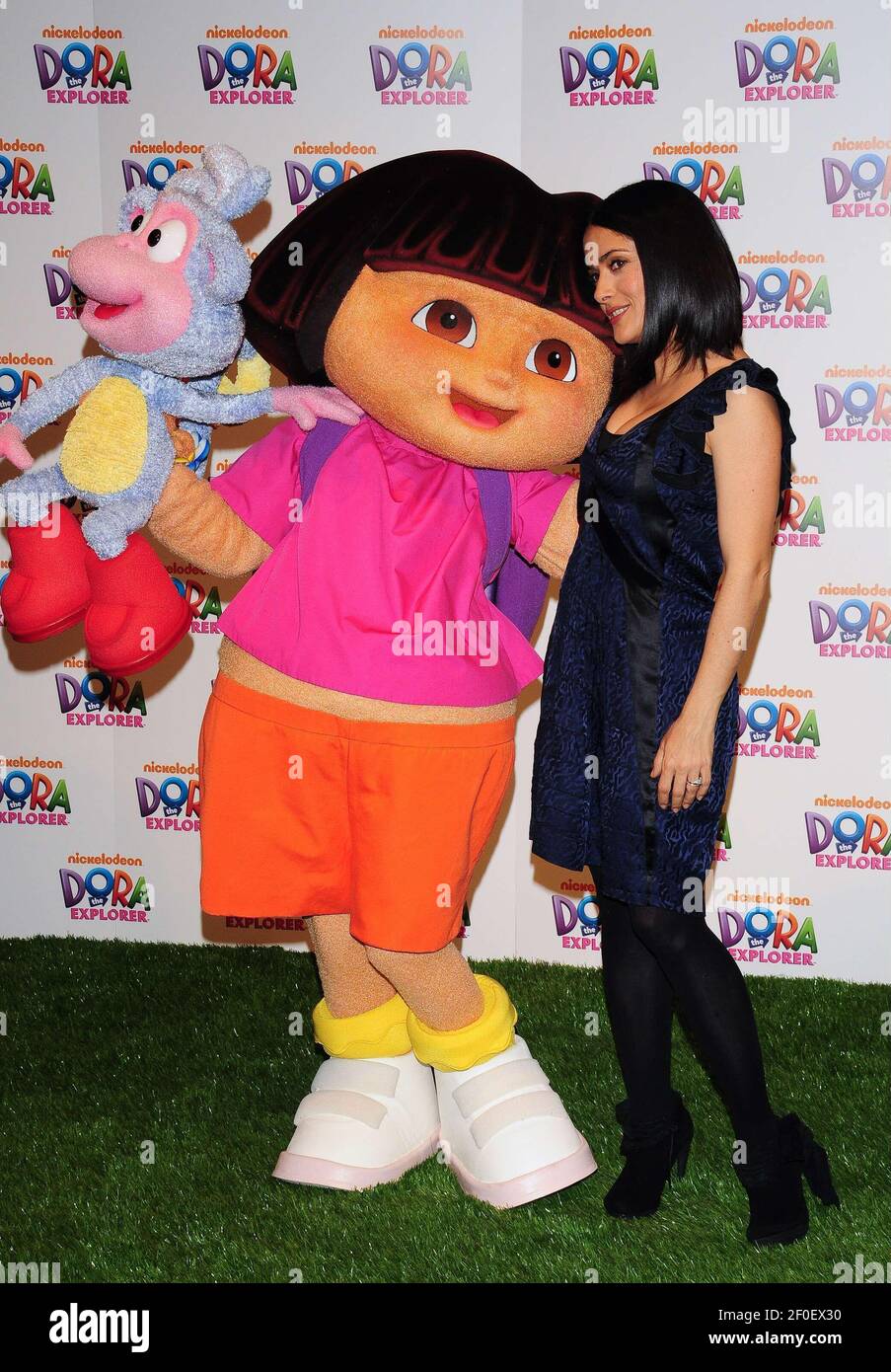 Dora the explorer backpack hi-res stock photography and images - Alamy
