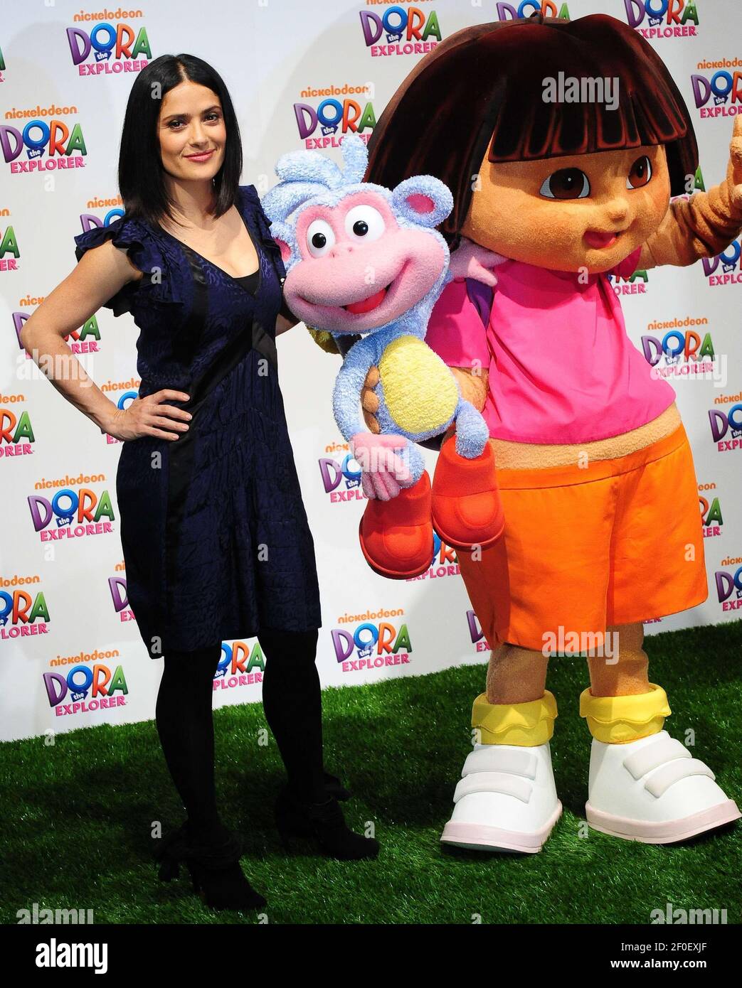Dora the explorer backpack hi-res stock photography and images - Alamy