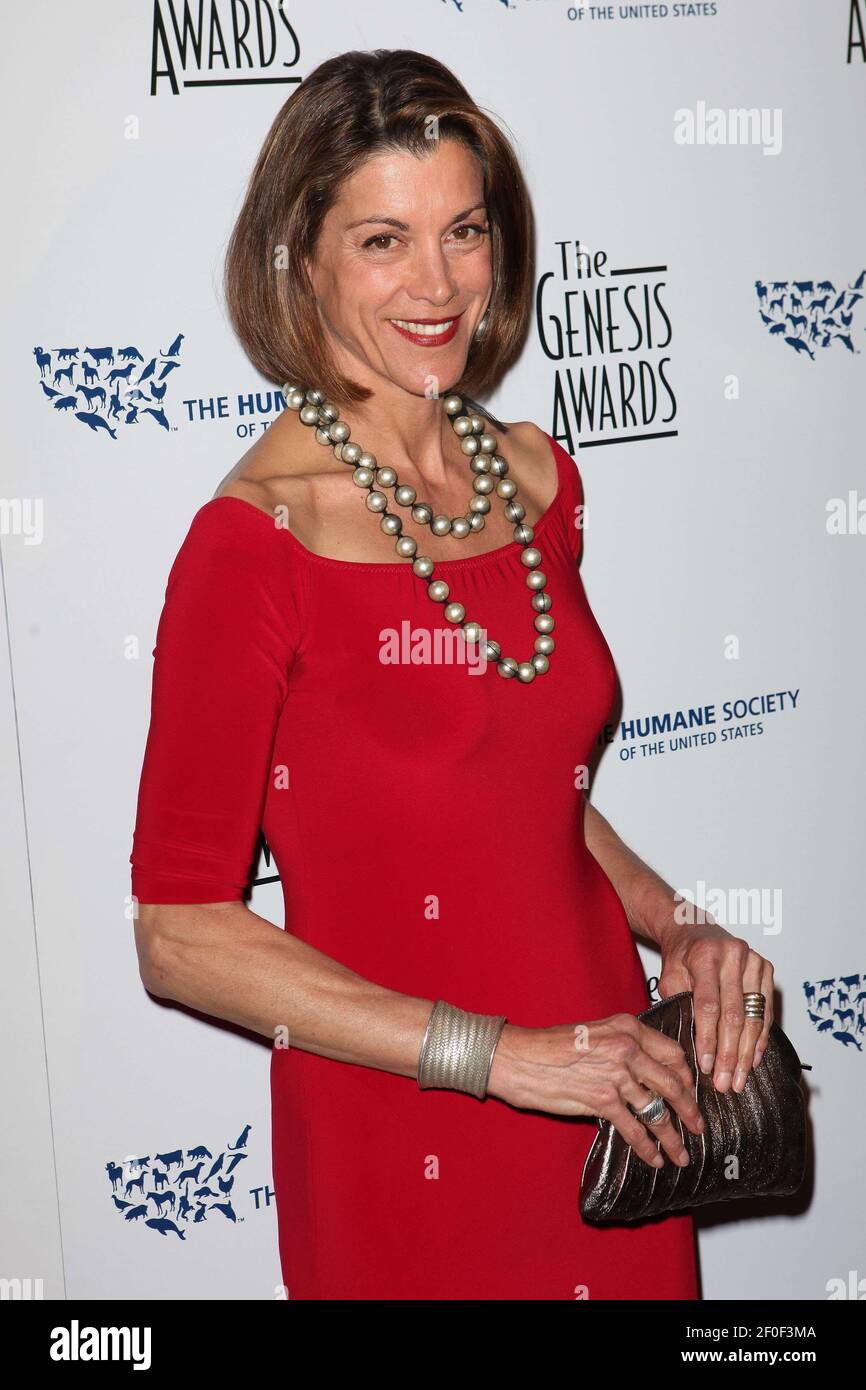 20 March 2010- Beverly Hills, California- Wendi Malick arrives at the ...