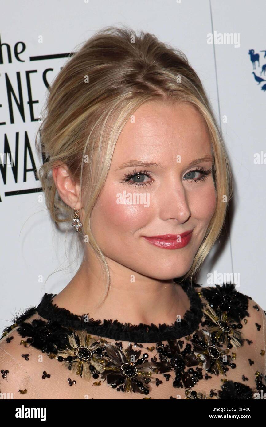 20 March 2010- Beverly Hills, California- Actress Kristen Bell arrives ...
