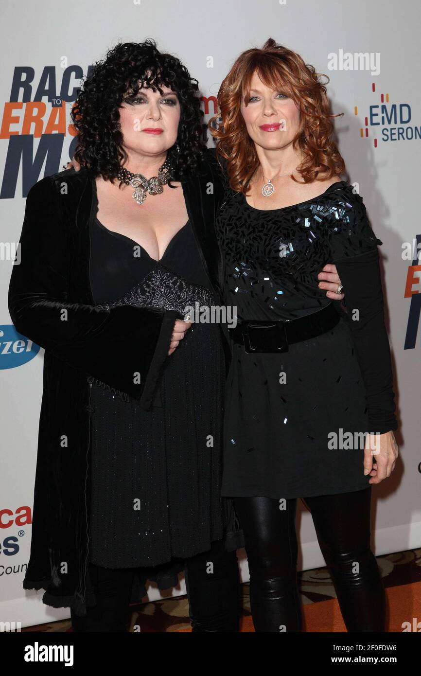 07 May 2010- Beverly Hills, California- Ann Wilson and Nancy Wilson of ...