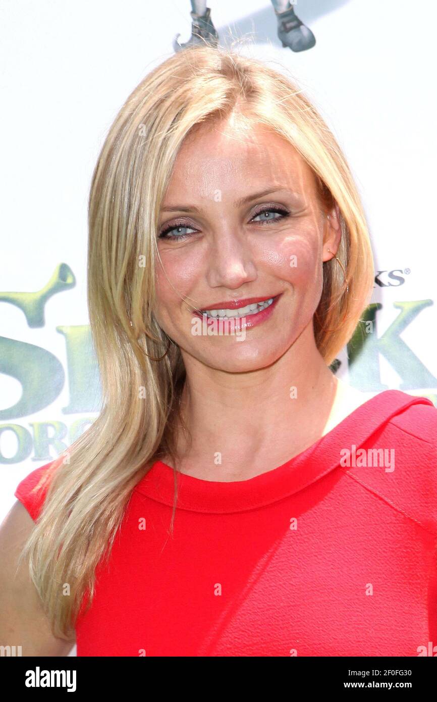 16 May 2010- Universal City, California- Actress Cameron Diaz arrives ...